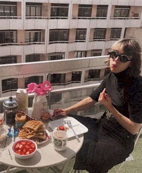 Épinglé par bel sur claire pommet Pomme Actrice