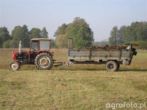 Foto Ciagnik Ursus C M Rozrzutnik Galeria Rolnicza Agrofoto
