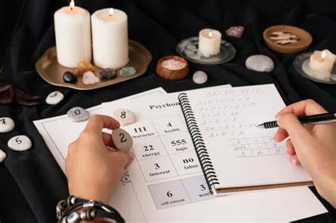 La main gauche qui gratte à l intérieur en numérologie quelle