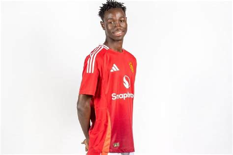 Sékou Koné impressionne déjà à Manchester United