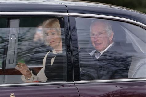 Foto Rei Charles Iii E Camilla Foram Fotografados Por Paparazzi Na