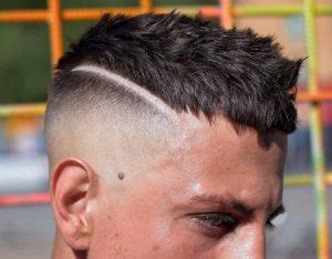 8 Inspirasi Model Potongan Rambut 2 Jari Angeleve