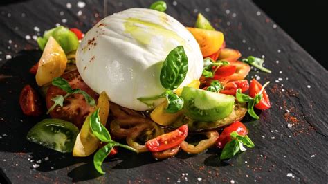 Burrata qué es cómo se come y propiedades
