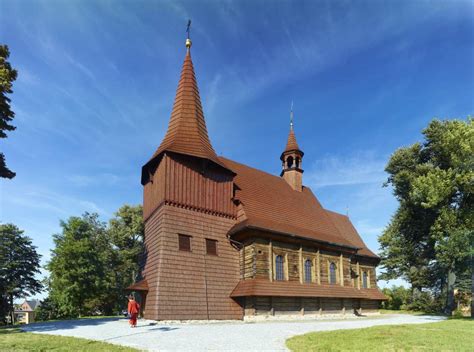 Drewniany kościół pw św Michała Archanioła w Żernicy