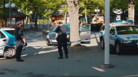 IMCDb Org 2000 Volvo V70 XC Cross Country Polis Gen 2 In Arne Dahl