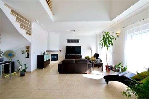 Duplex à venda na rua das Forças Armadas 256 Atalaia e Alto