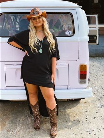 Pin By Manmaintainc On Western Boots Cowgirl Style Outfits Rodeo