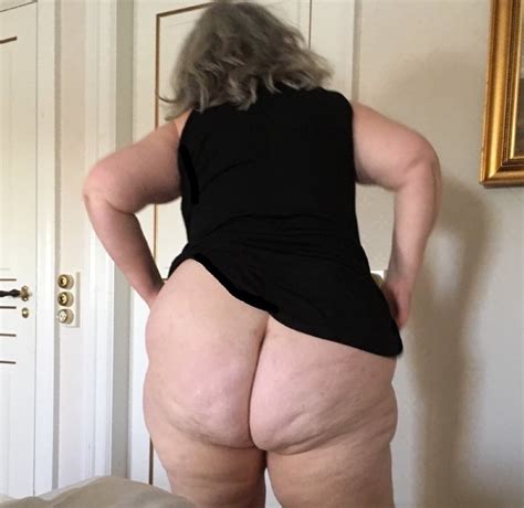 Older Womans Ass Stripping Olderwomennaked