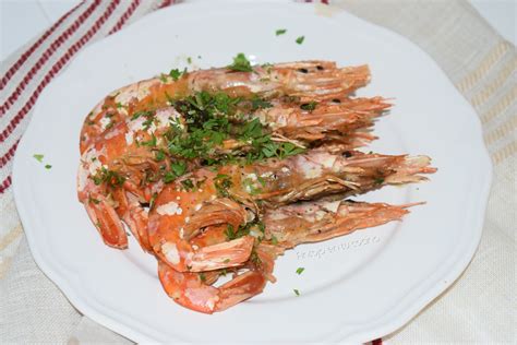 Gambas o langostinos al horno con ajo y perejil receta muy fácil sin