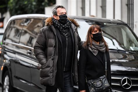 Jean Luc Reichmann Et Nathalie Lecoultre Victimes Comme Nikos Aliagas D