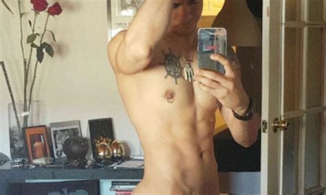Hung Guys Taking Nude Selfies Spycamfromguys Hidden Cams Spying On Men