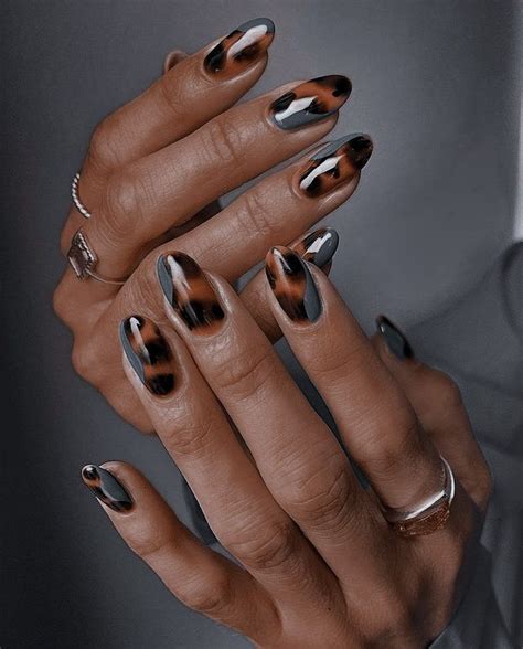 Medium Fall Nails 2023 16 Ideas Embrace The Season With Style And