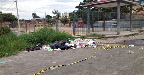 G1 Mototaxista é morto quatro tiros no Colônia Terra Nova 3 em
