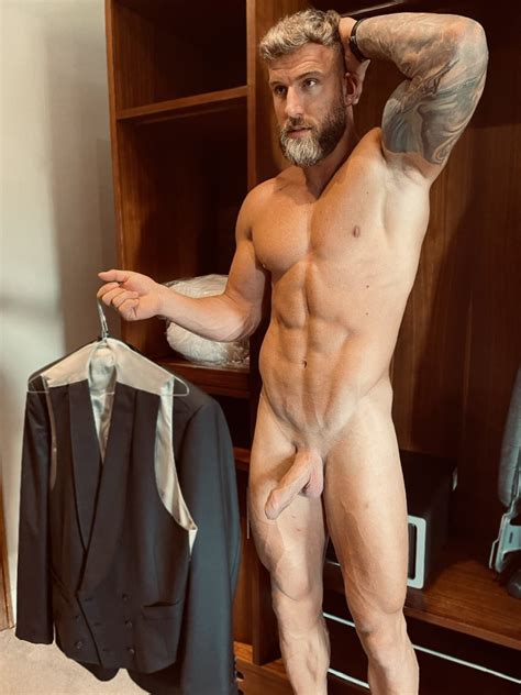 Matty Gilbert Naked Photo