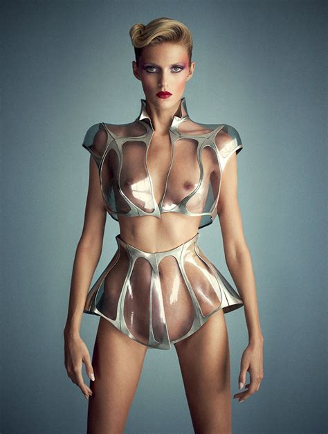 Sasha Luss Nude 11 Pictures Rating 8 10 10