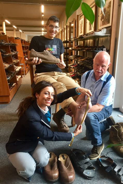 Biggest Feet In The World Guinness World Record Holders Shoe Size