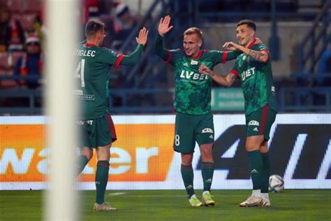 Śląsk Wrocław Wisła Kraków Mecz o sześć punktów w 29 kolejce