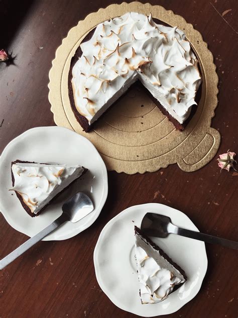 Torta De Chocolate Con Merengue Italiano Mis Recetas Favoritas By Hilmar