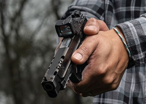 Trijcon Introduces The RCR And The RMR HD Red Dot Sights Popular