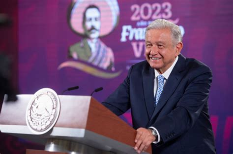 AMLO Exhibe 40 Privilegios De Los Ministros De La SCJN