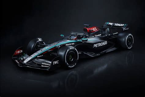 Así luce el nuevo coche de Lewis Hamilton el Mercedes W15