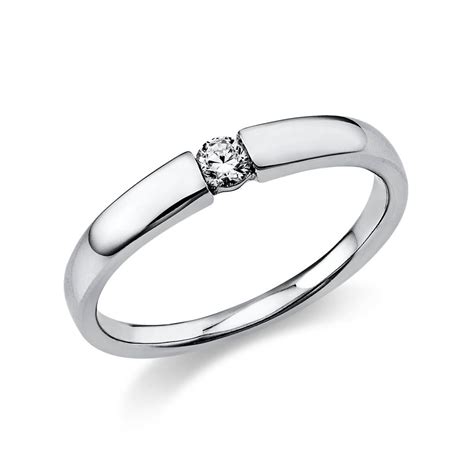 Solitär Ring aus 750 Weißgold mit Brillant 0 10 Ct