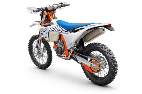 Motorrad Vergleich KTM 300 EXC TPI Sixdays 2022 Vs KTM 500 EXC F SIX