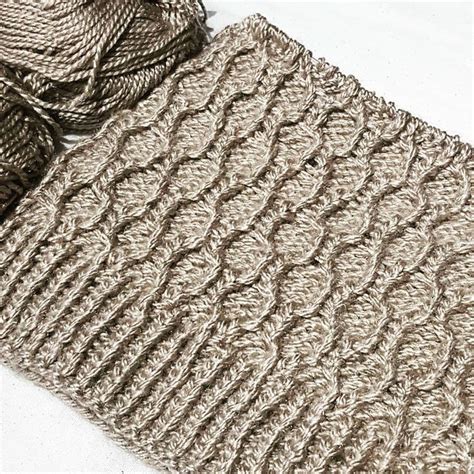knit5doit publicó en su perfil de Instagram Tejido a dos agujas