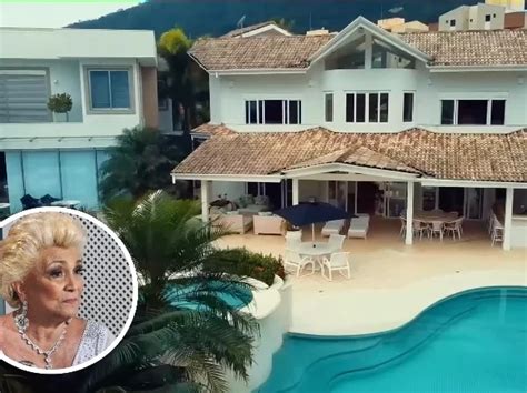 Mansão de praia de Hebe Camargo está à venda por R 18 milhões