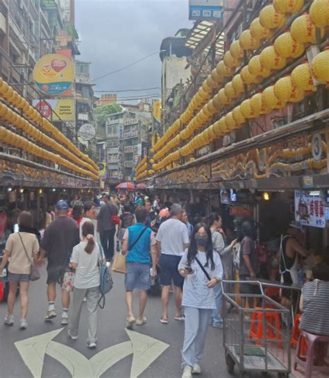 ChatGPT說 基隆港口城市為許多外國人來到台灣的第一站與外國移民有深厚關聯 全台灣規模最大 的中元節活動 雞籠中元祭 是基隆市年度的重要