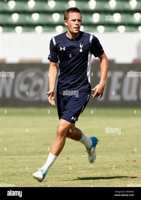 Gylfi Sigurdsson Tottenham Hotspur Fc Hi Res Stock Photography And
