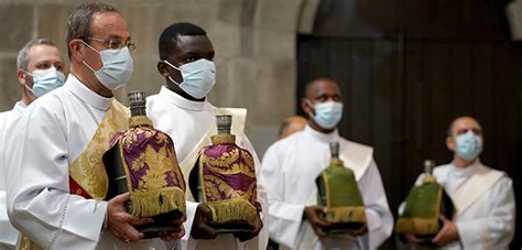 Missa Crismal e Bênção dos Santos Óleos Semana Santa de Braga Sítio