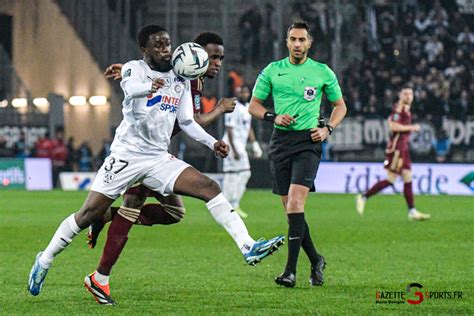 FOOTBALL Ligue 2 Omar Daf Sortir un gros match à Laval