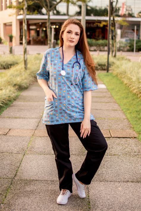 Blusa Scrub de Pijama Cirúrgico Estampado Feminino Acinturado em
