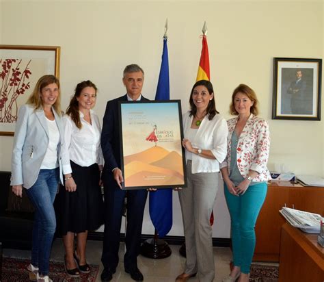 Españolas en Qatar El EMBAJADOR EN DOHA RECIBE A ESPAÑOLAS EN QATAR
