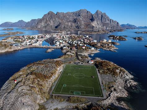 Henningsv R Lofoten X