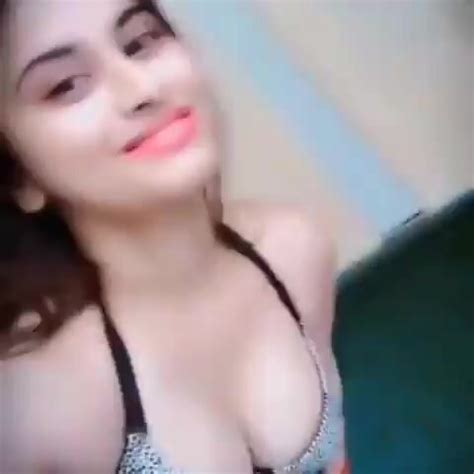 Celebrity Gunjan Aras Video