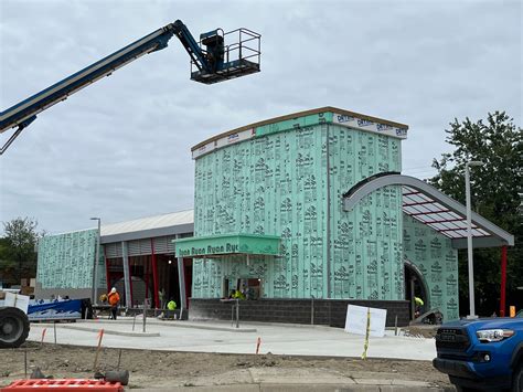 El Car Wash Headed For Michigan Private Equity In Tow Crain S