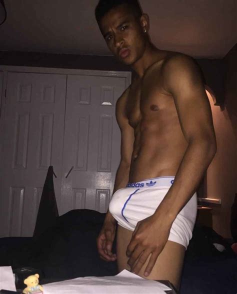 Joven brasileño con la polla dura Tema Gay Porno Sexo Fotos xxx