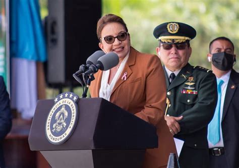 Presidenta Hondure A Exalta Al Pr Cer Moraz N Y Aboga Por La Unidad