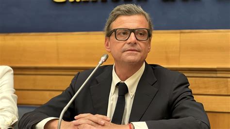 Carlo Calenda Twitter Pen Leanor