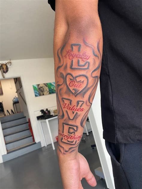 Loyalty Tattoo Tattoo Ideen Unterarm Tattoo Ideen M Nner Arm M Nner