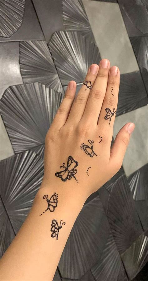 35 Beautiful Henna Design Ideas Butterfly Henna