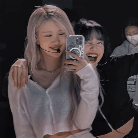𝐃𝐄𝐒𝐂 aesthetic jennie lisa jisoo rosé blackpink kpop blink