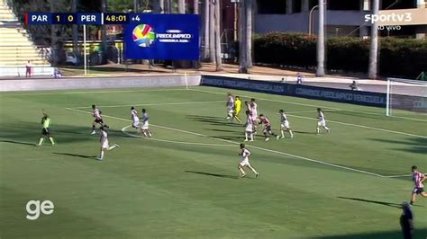 Vídeo Aos 48 min do 1º tempo cabeceio defendido de Gilberto Flores