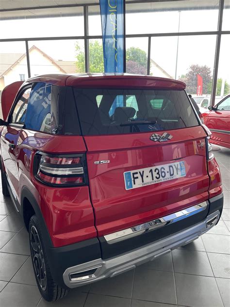 Ligier Js Chic V Hicule Occasion Rouge Dci Mars Vendu