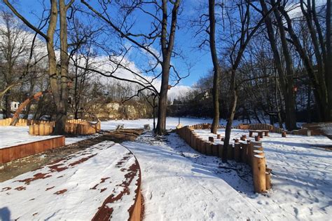 Kończą się prace w Parku Bednarskiego w Krakowie