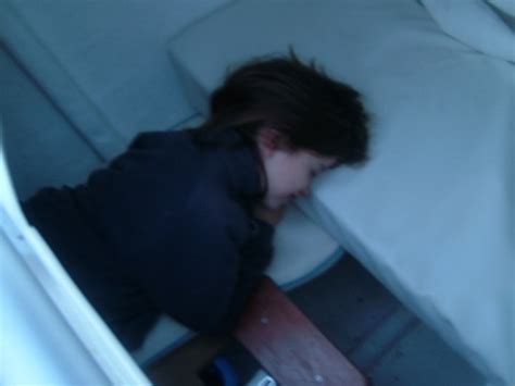Astus 20 1 4 Couchettes Dans La Cabine Nautical Trek