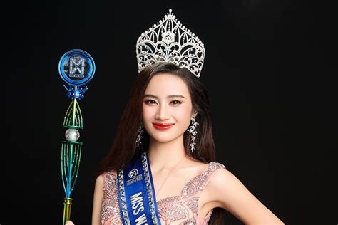 Hoa hậu Ý Nhi bị tẩy chay và giới hạn về sự hà khắc của dư luận Báo