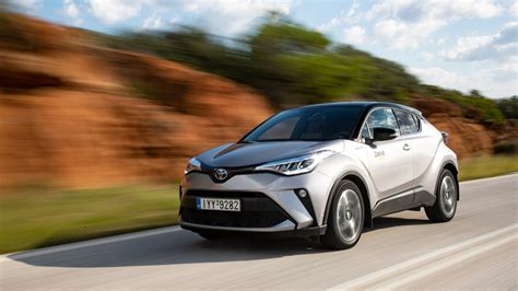 Test Drive Toyota C HR 1 8 Hybrid Drive